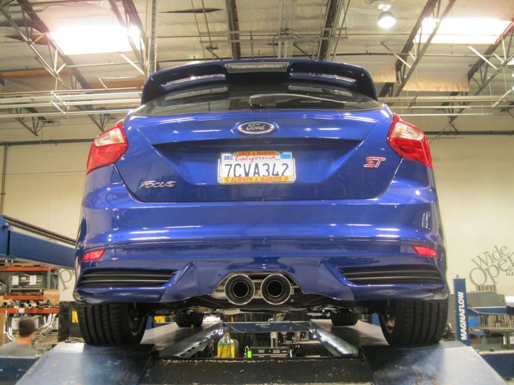Best Exhaust - Magnaflow Ford Focus ST 2014-18 Street Series Cat-Back ...